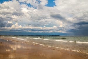 Train-Test Split for Evaluating Machine Learning Algorithms ...